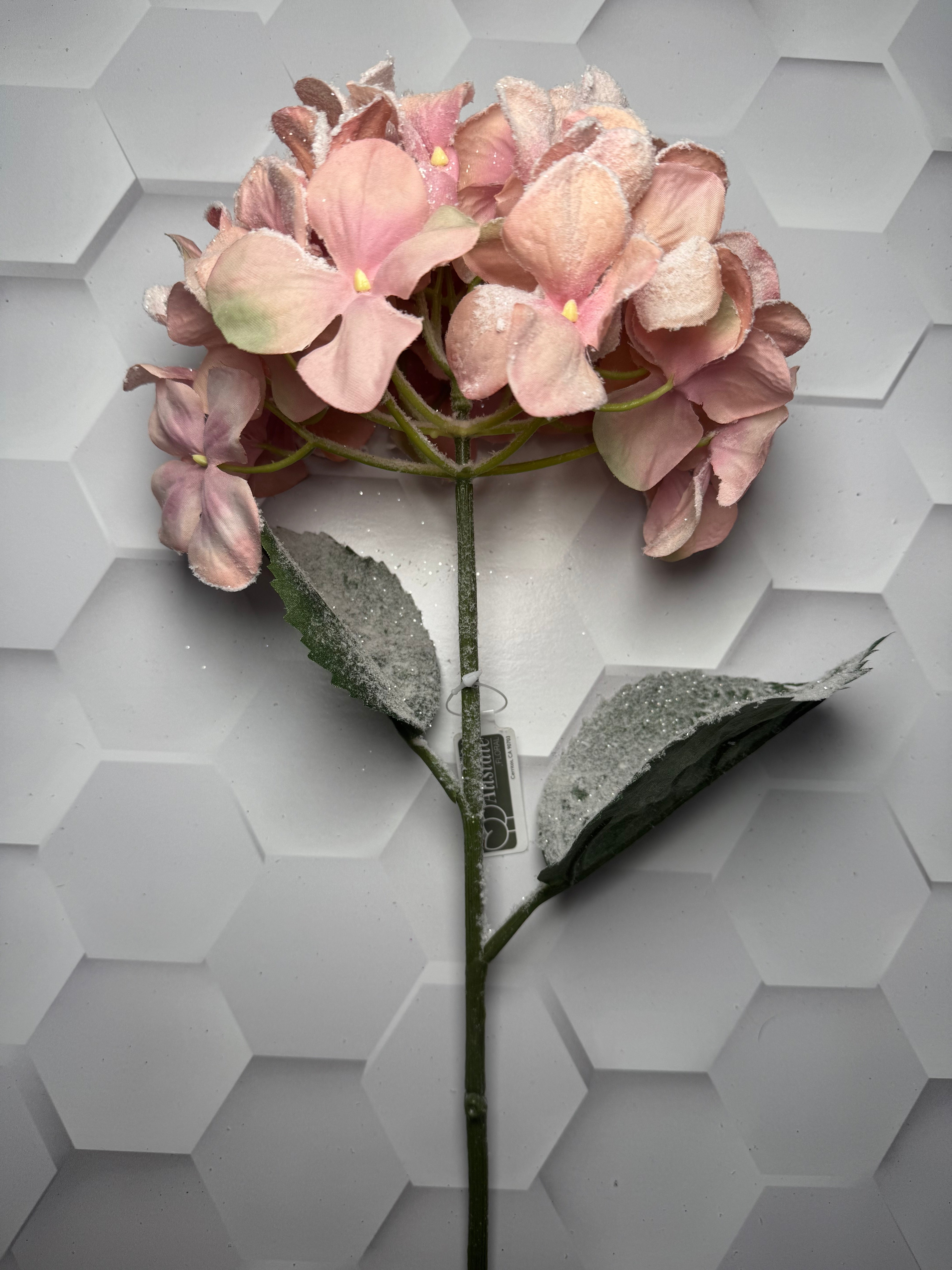 27"SNOW HYDRANGEA SPRAY SNOW PINK | Burlap and Bling Decor